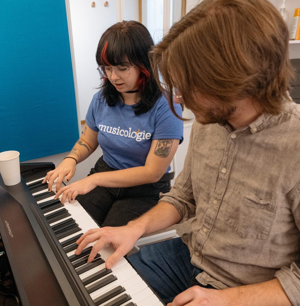 What to Expect in Your First Accelerated Piano Lab Class - Musicologie